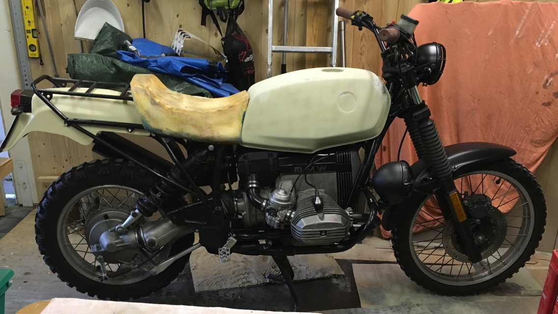 Da der R45-Tank und ein GS-Sitz technisch nicht zusammenpassen, wurde ...